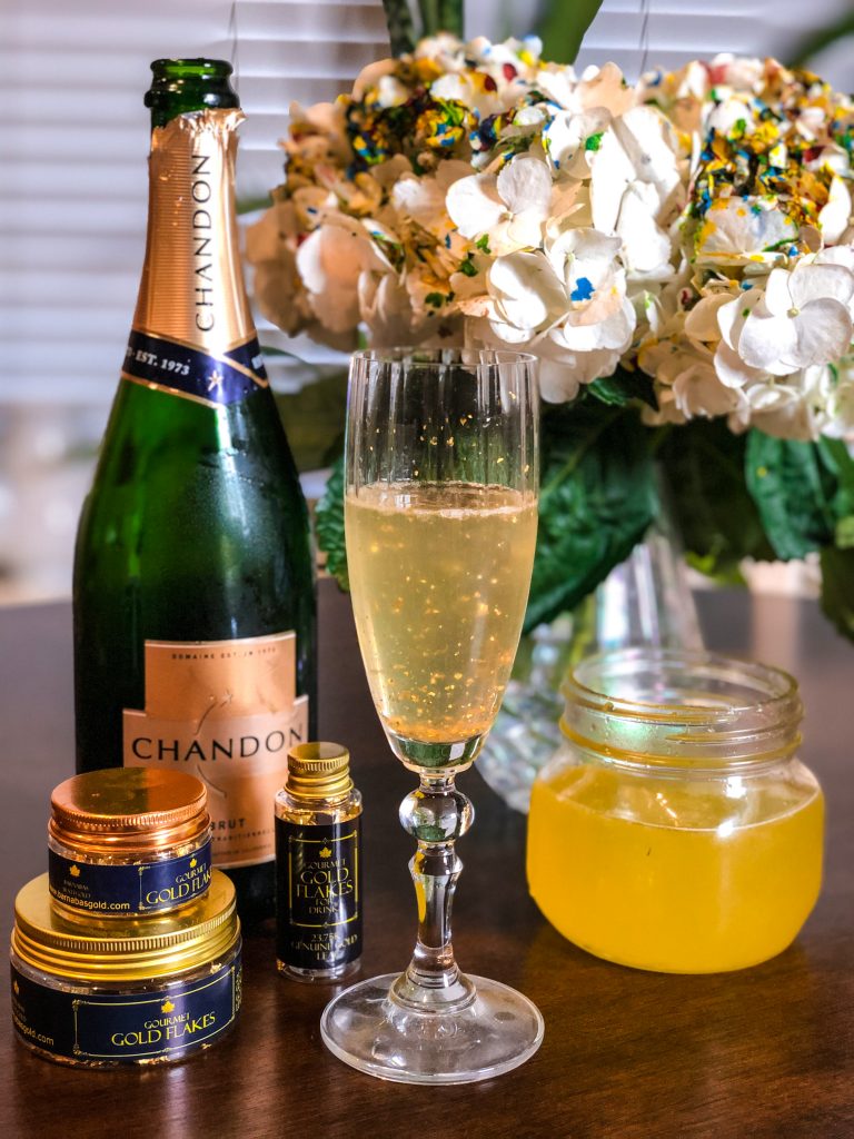 Royal Champagne - The Rose Table